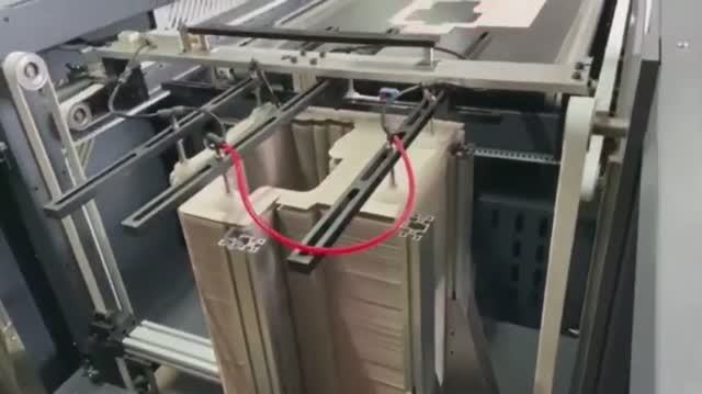 Машина для нанесения клея GlueSPRAY: окошковклейка соплами в 2 потока + мультиокошки с самонакладом