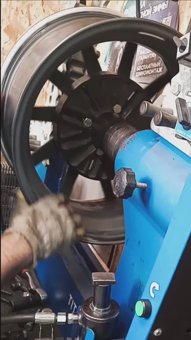 Правка литого диска. Внутренний удар.