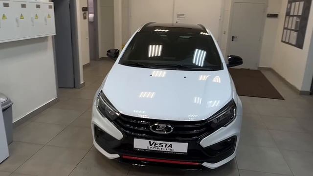 Lada (ВАЗ) Vesta SW Sportline 1.6 MT (118 л.с.) Sportline Black белый