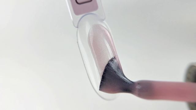 Выкраска: UNO, Однофазный гель лак для ногтей ONE STEP PEDICURE LINE №135, розовый с шиммером