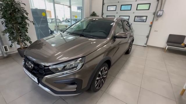 Lada (ВАЗ) Vesta SW Cross 1.6 MT (106 л.с.) Life'24 коричневый