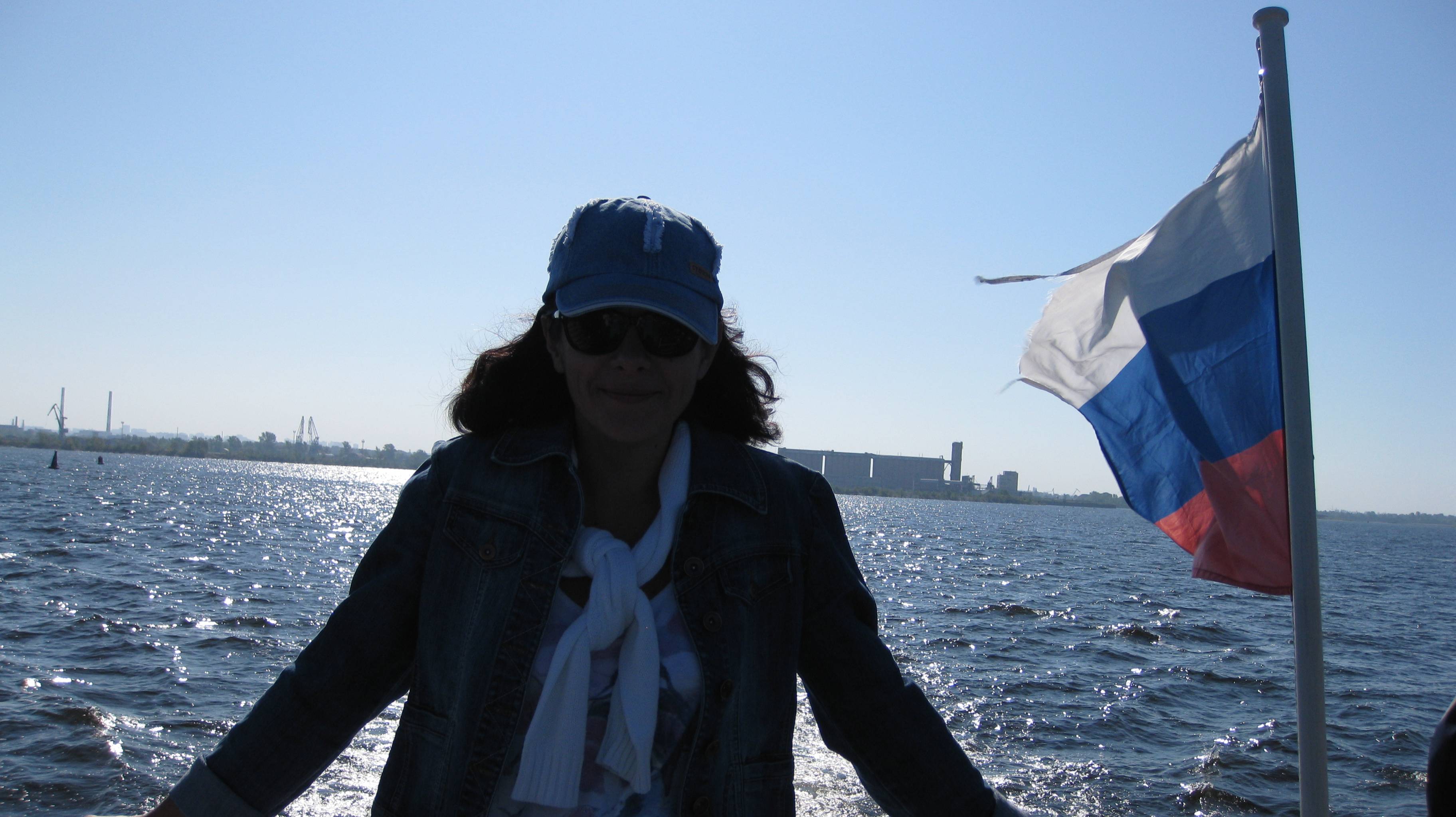 Волны и ветер.