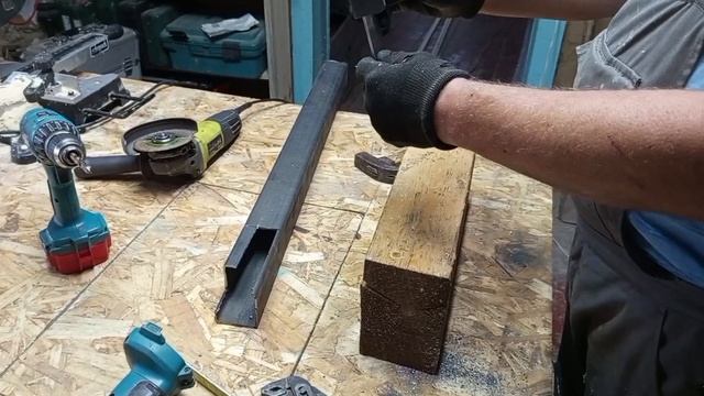 Уголки для багажника «Волги» своими руками.