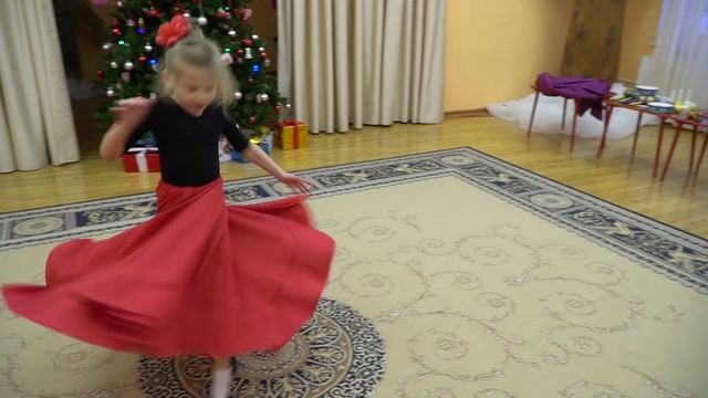 клип Выпускной Сони в саду группа пчелки