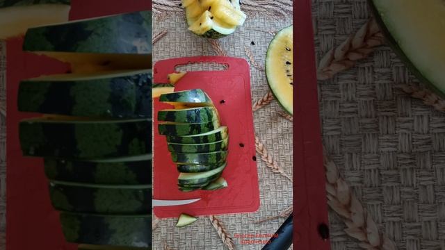 Как разрезать арбуз 3 способа, чтобы он выглядел красиво на столе.