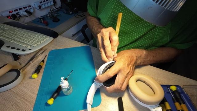 Ремонт наушников Edifier W820BT / W828NB