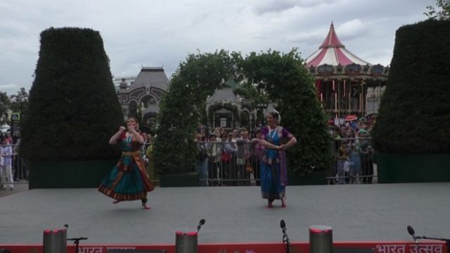 Джати Сварам |  БХАРАТАНАТЬЯМ | Группа НатьяАшрам | Бхарат Утсав | Москва