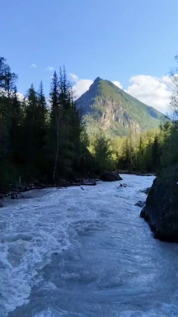 Заключительный пошёл! Вид с моста. Прохождение порога "Бегемот" 5-й категории сложности