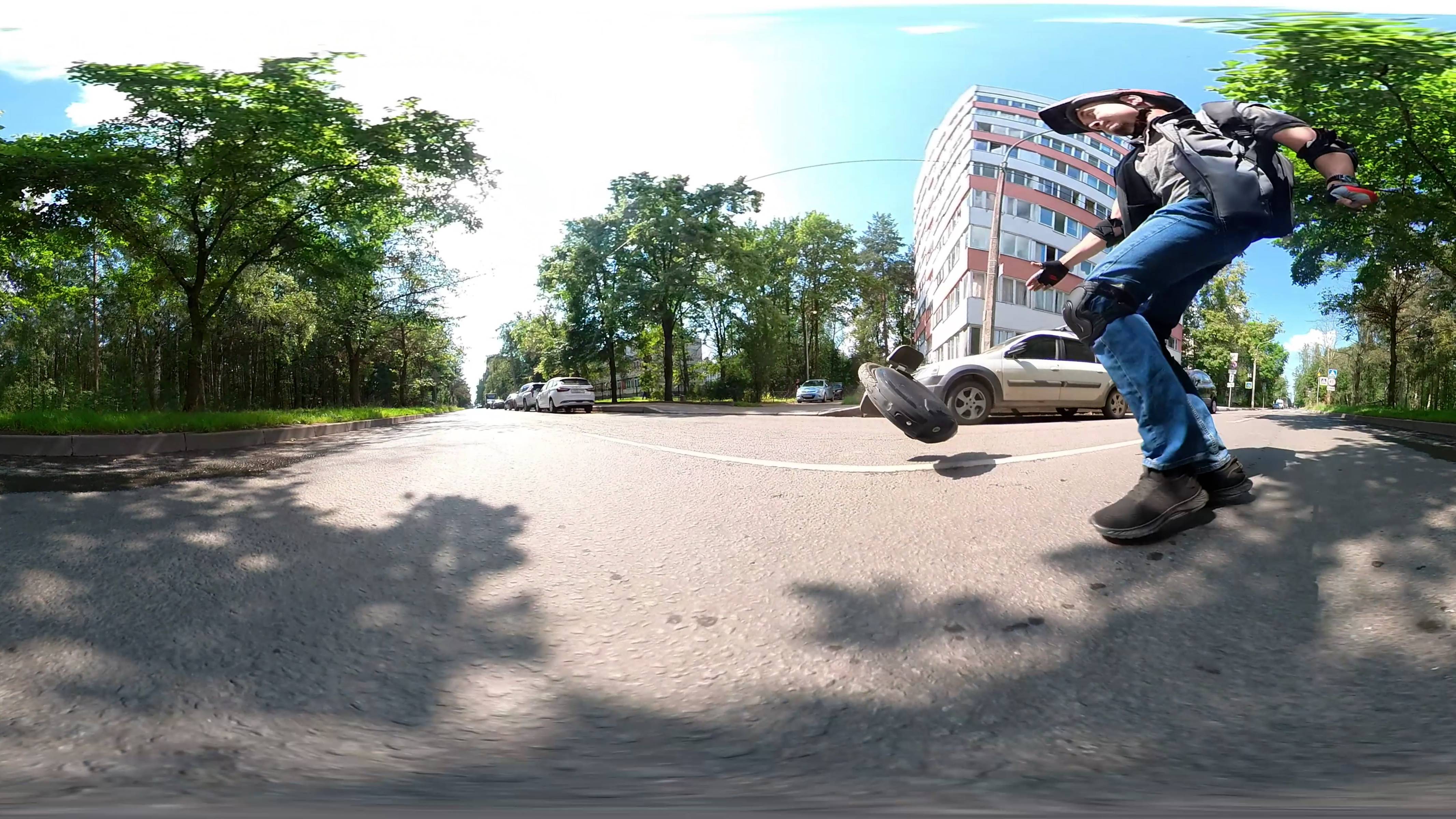 Видео 360 градусов. учусь ездить на моноколесе. день 6. 26 июля 2025