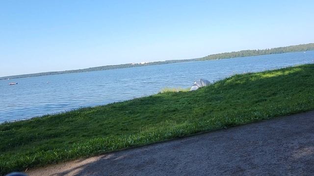 Отдыхаем на кристальном Озере Сенеж под лёгкий драмчик