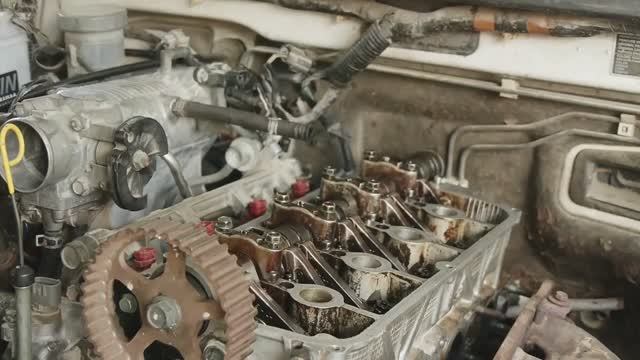 Сузуки Джимни - установка головки цилиндров. Suzuki Jimny - installing Cylinder Head