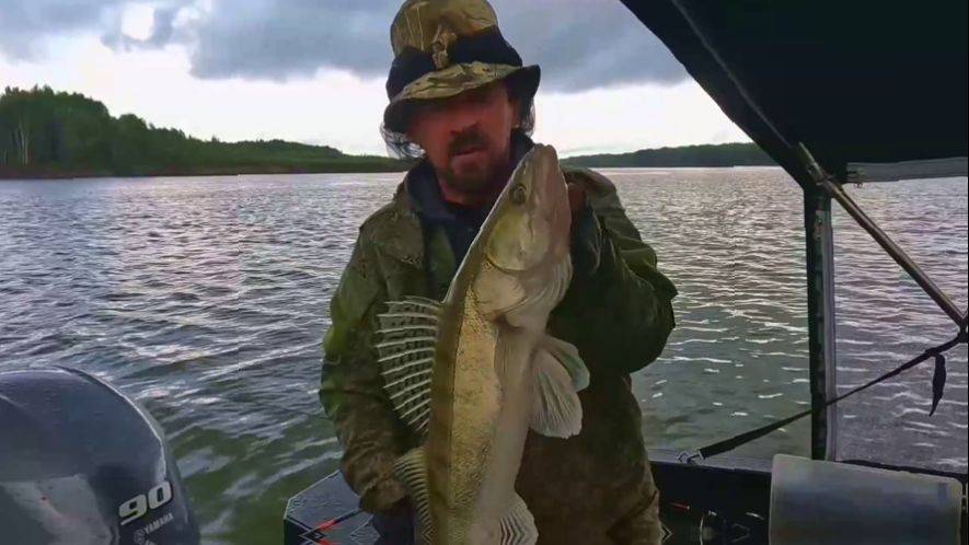 ТРУДОВАЯ РЫБАЛКА НА ПОДЪЕМЕ ВОДЫ !!! ОБЬ 22 июля 2025г.