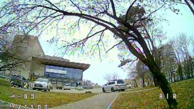 Cetus X. Полет возле Хабаровского музыкального театра. 2024.