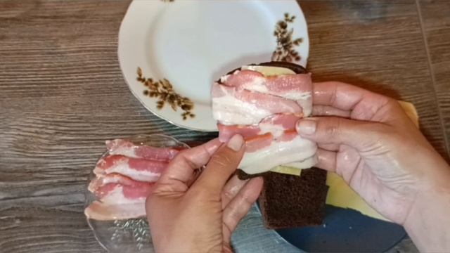 Горячие бутерброды на мангале. Закуска.