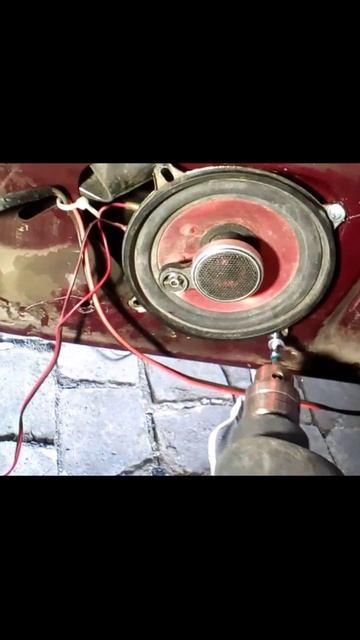 Как установить динамики в дверь автомобиля