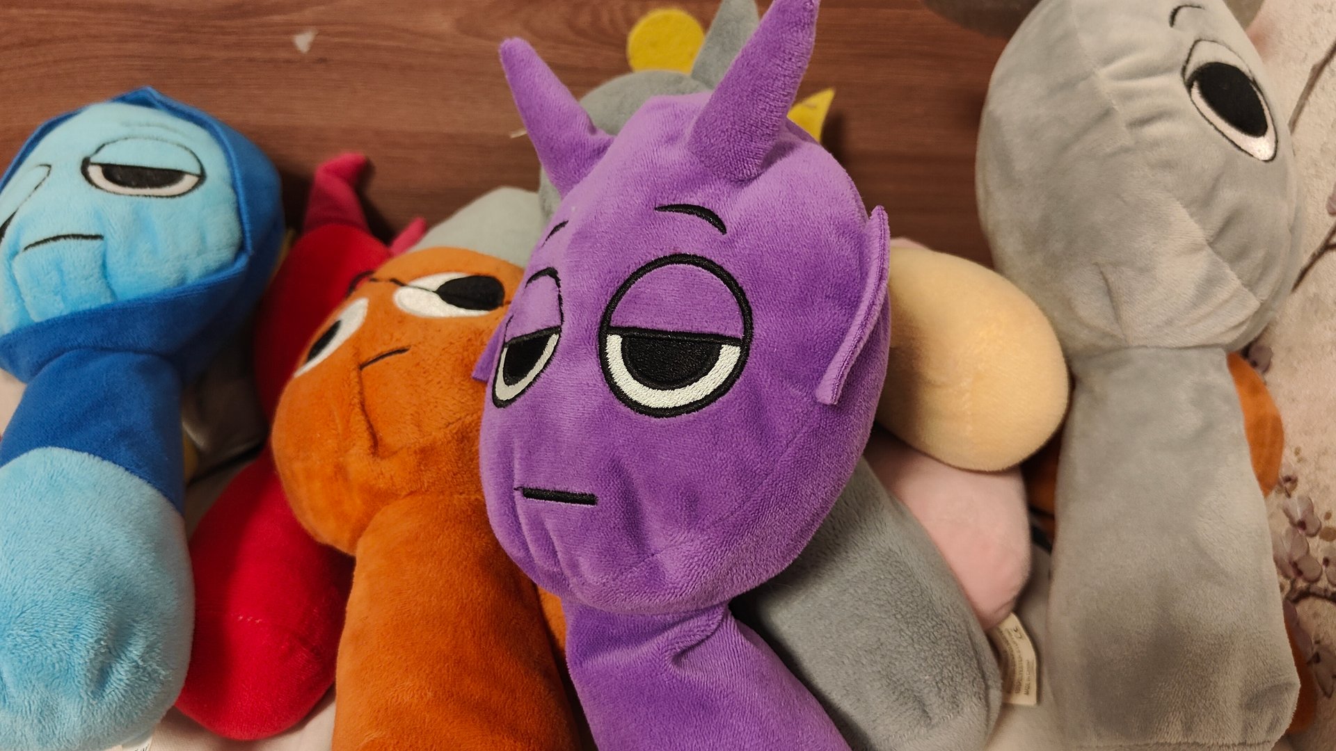 играем в спрунки игрушки