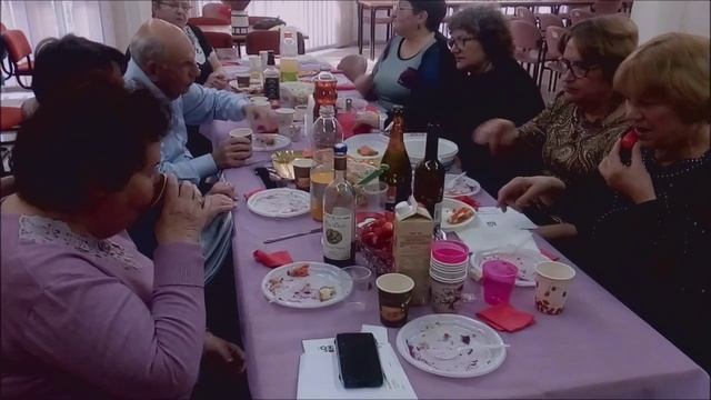 Друзья поздравляют меня с Днём рождения и 8 марта . 08.03.19.