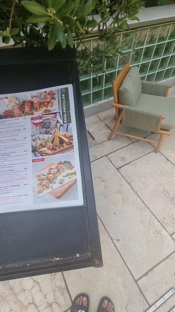 Дорогие цены в ресторане с летней верандой Riviera в Калеичах в Анталье