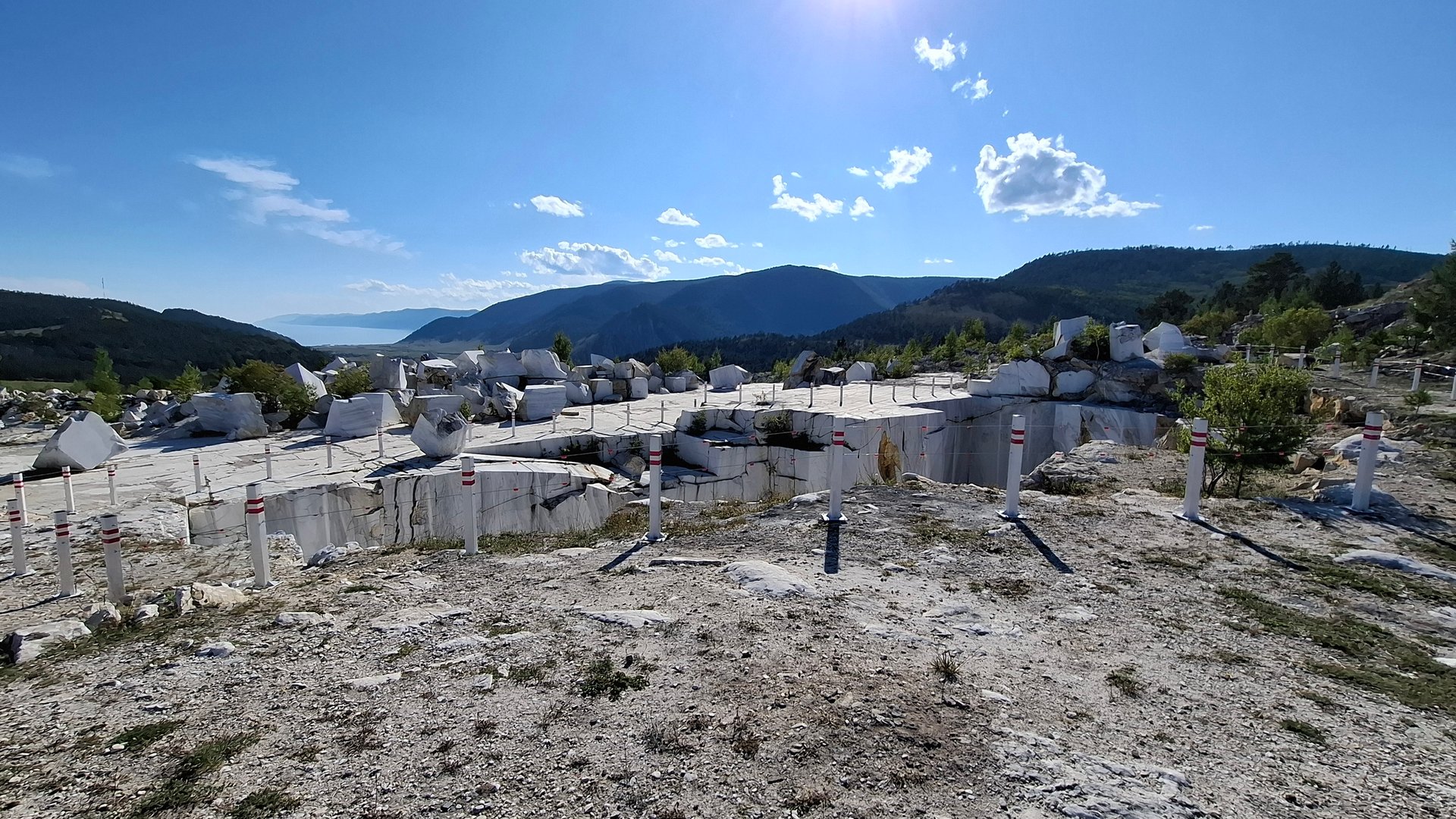 Мраморный карьер. [с. Бугульдейка]