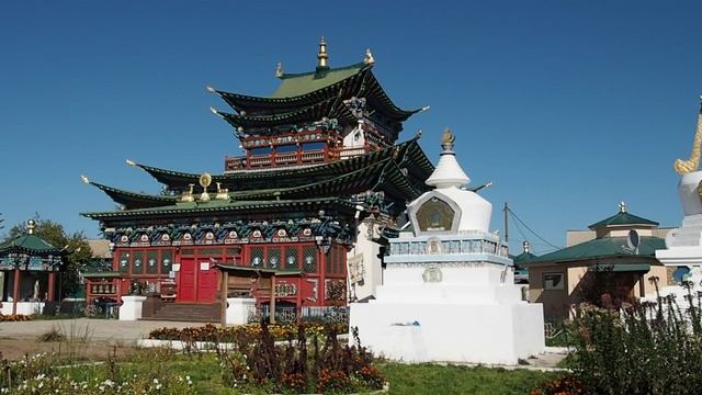 Буддийский Иволгинский дацан возле Улан-Удэ (Бурятия).