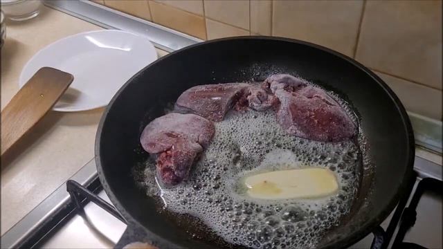 Ужин за 15 минут! Жареная печень индейки с луком