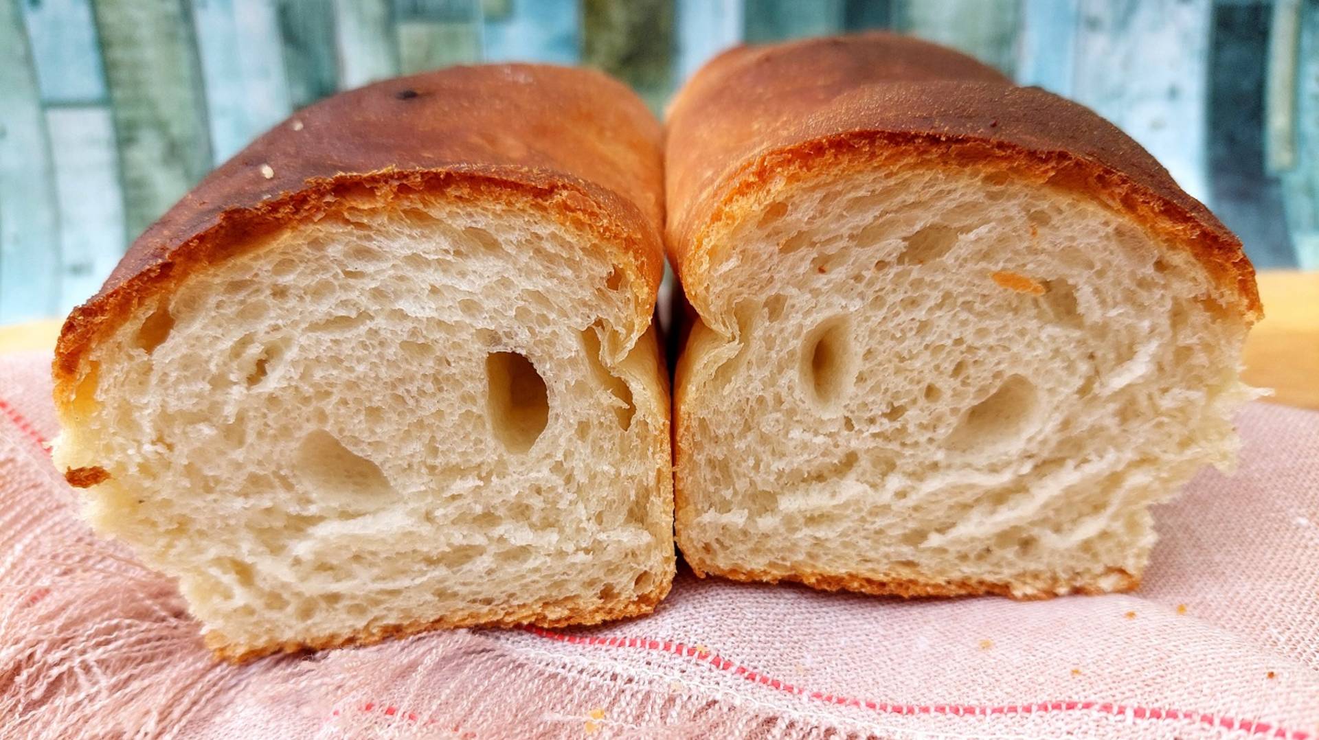 Батоны рисовые на кабачковом соке. Пористые с хрустящей корочкой.