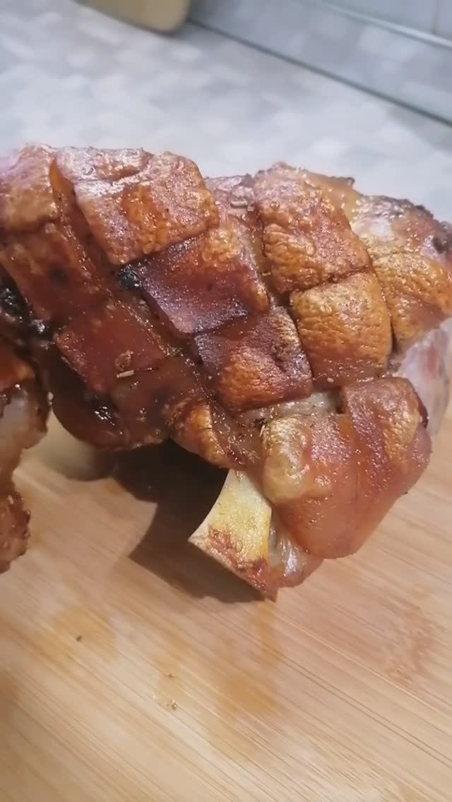 Свиная рулька как в ресторане Hofbrauhaus