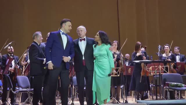 "Вся жизнь впереди" - Владислав Косарев и Мари Карне