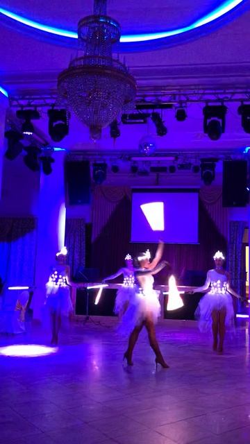 Шоу балет ELLAIT (White шоу)