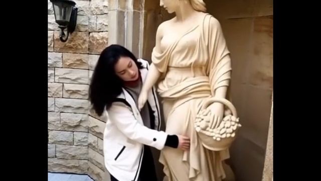 Скульптуры и Люди Sculptures and People