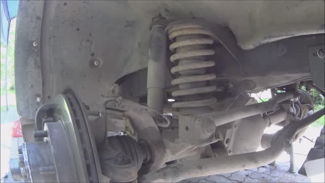 УАЗ Патриот. Замена пружин.