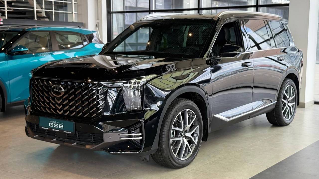 GAC GS8  комплектация GX Premium черный салон темный 4WD