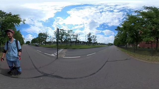 Видео 360 градусов. 28 июля 2025. день 8. учусь ездить на моноколесе.