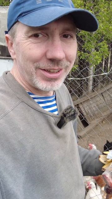 Из города в деревню! Красивый вид и своё хозяйство - оно того стоило!