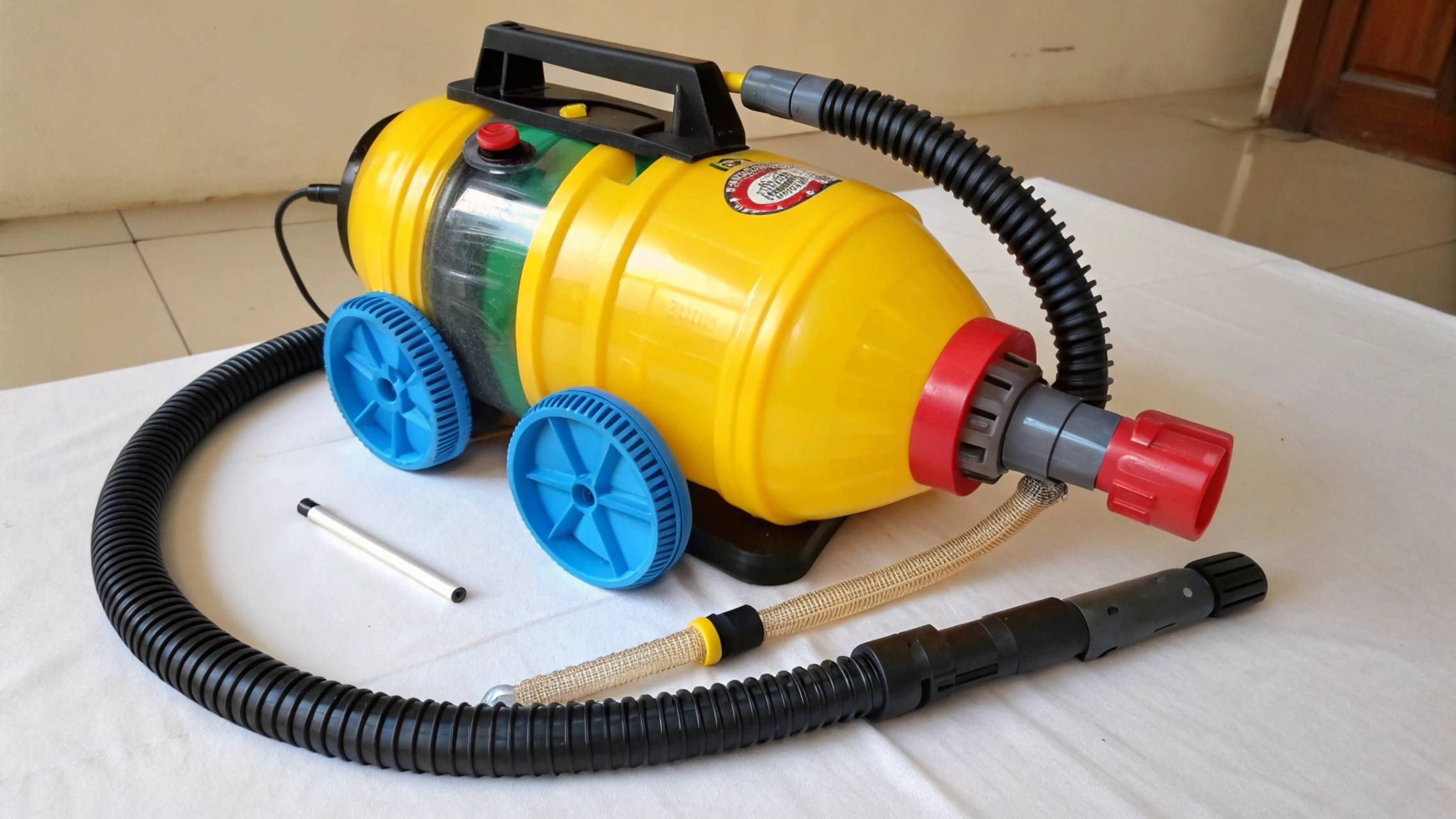 Уникальная идея с пластиковой бутылкой. Пригодится каждому.