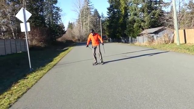 Tips for Learning the Step Turn on Roller Skis