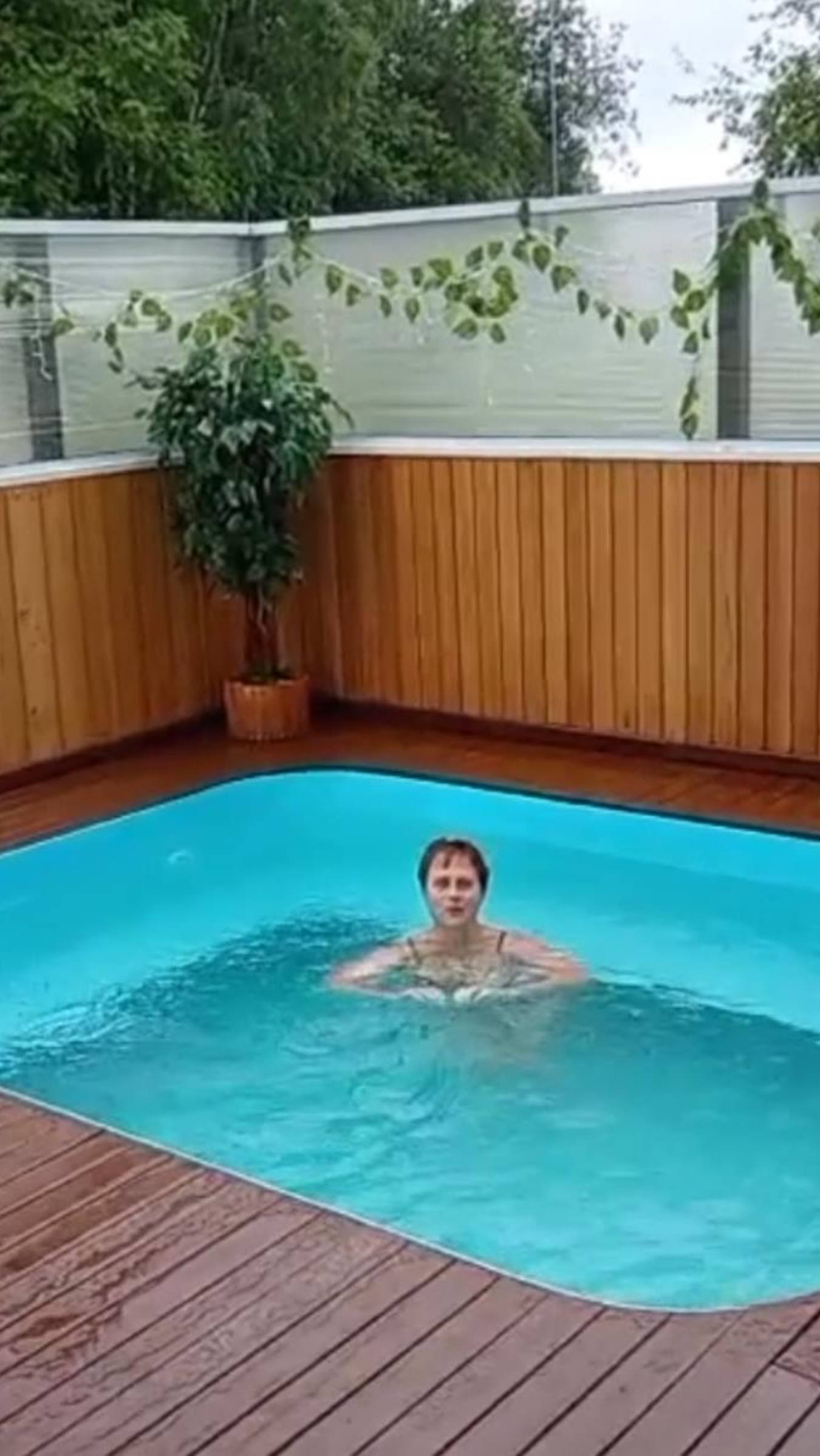 Реальный отзыв от гостьи курорта "Русь" о термальном бассейне