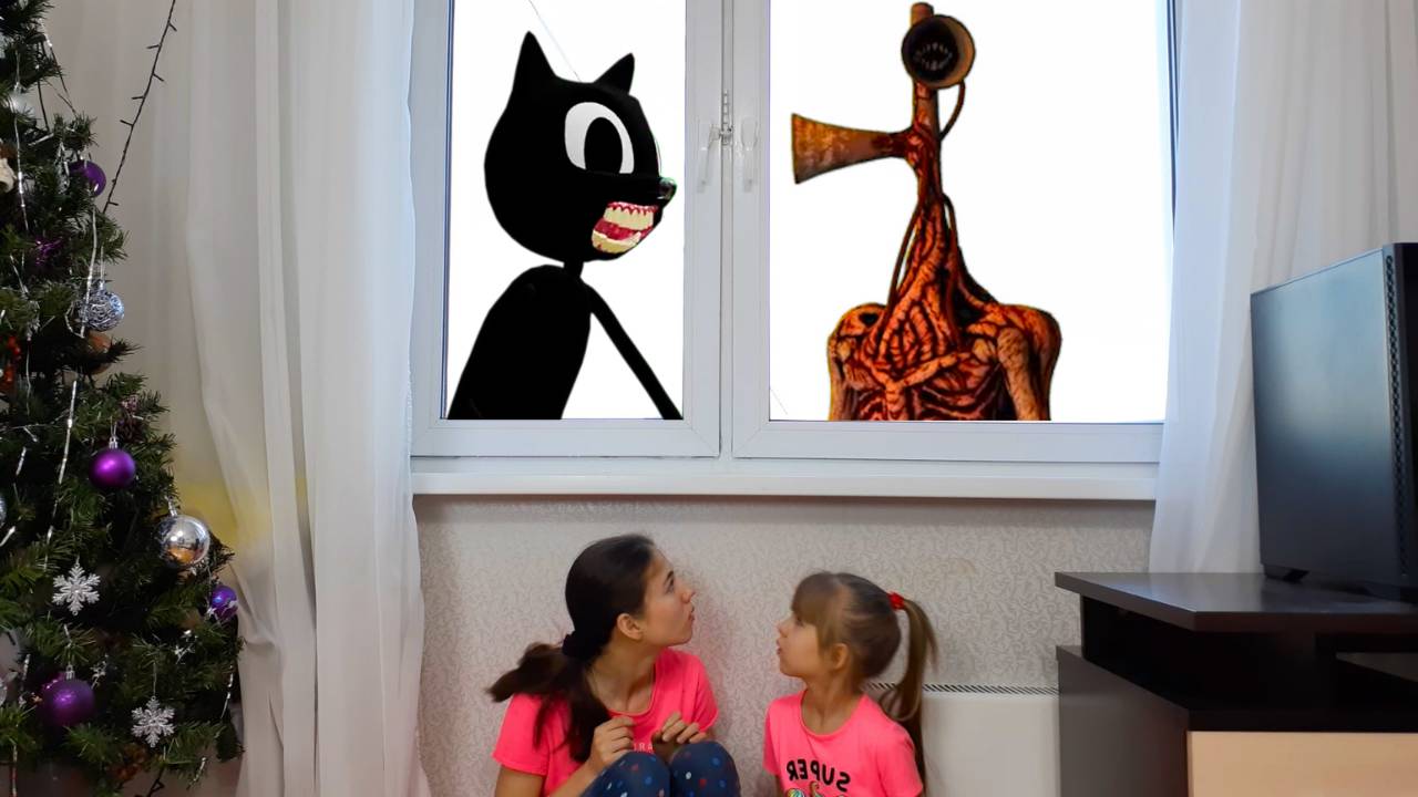 СИРЕНОГОЛОВЫЙ против КАРТУН КЭТА против в Реальной Жизни!