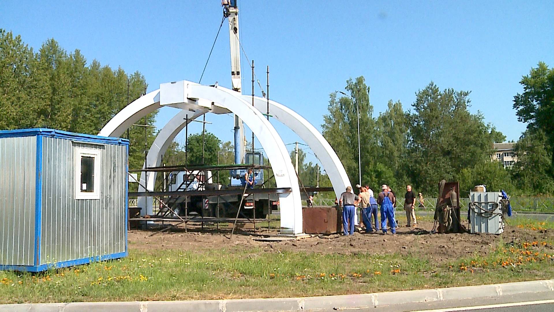(Рыбинск-40) УСТАНОВКА ОПОР ПОД САМОЛЁТ