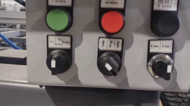 Обрабатывающий центра Vstec M300S - работа в ручном режиме