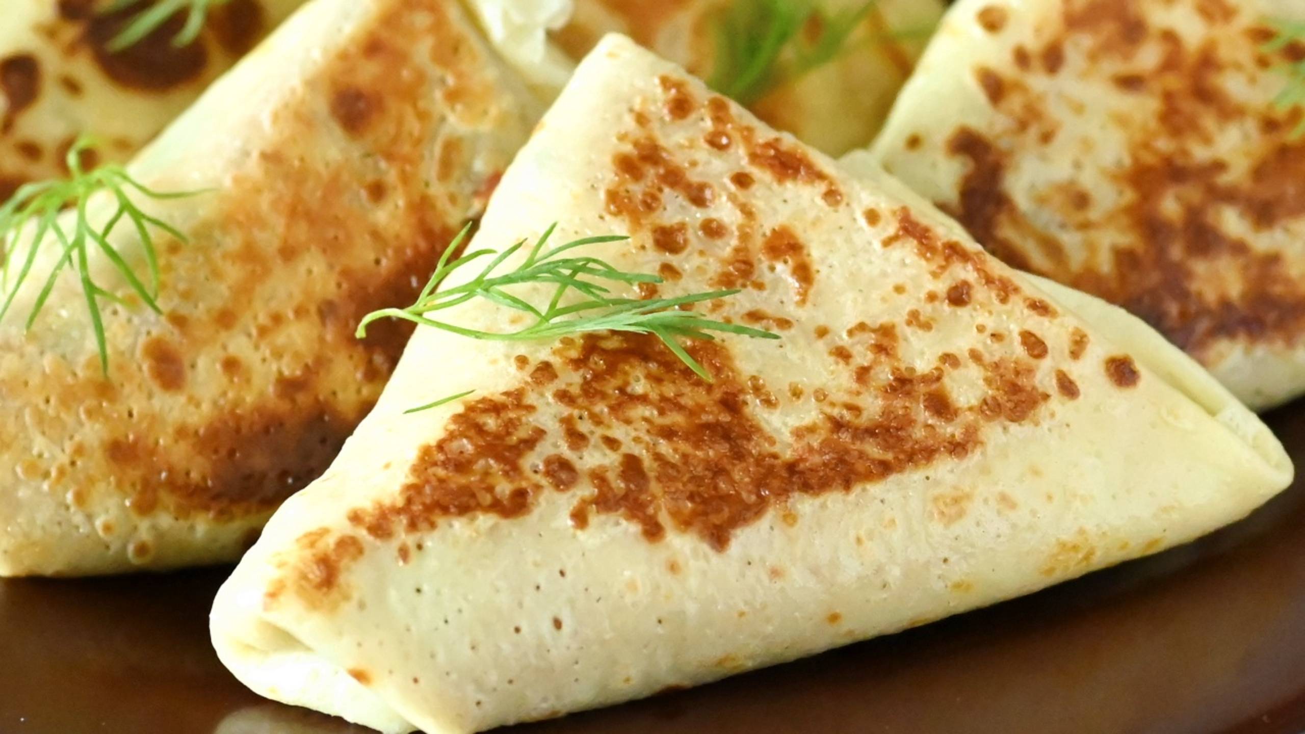 🥞 Блины с сулугуни, которые тянутся ниточками! Секретный рецепт хрустящих треугольников