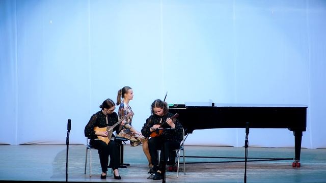 К.Шарабидзе - «Клен ты мой опавший»