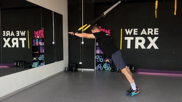 Ролл аут в TRX