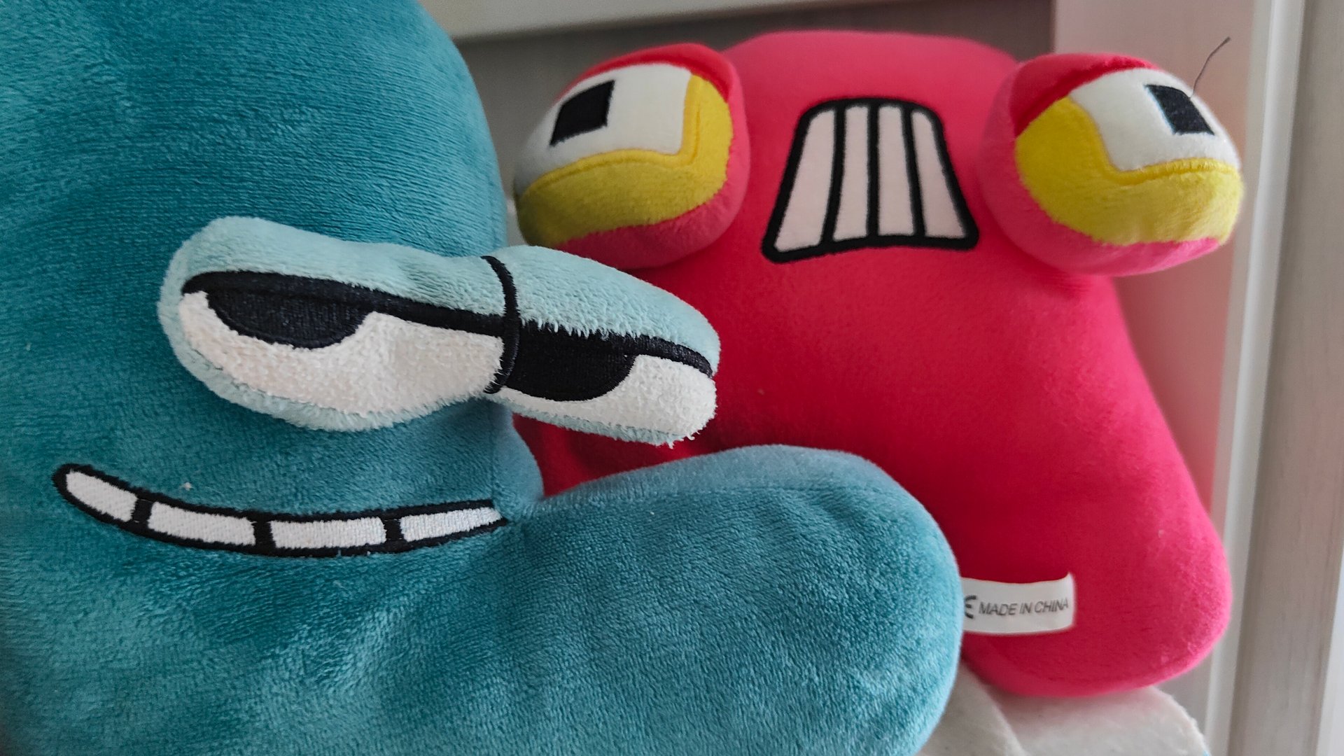 мягкие игрушки буквы алфавита лор для детей встретились, играем в алфавит лора игрушки, alphabet lor