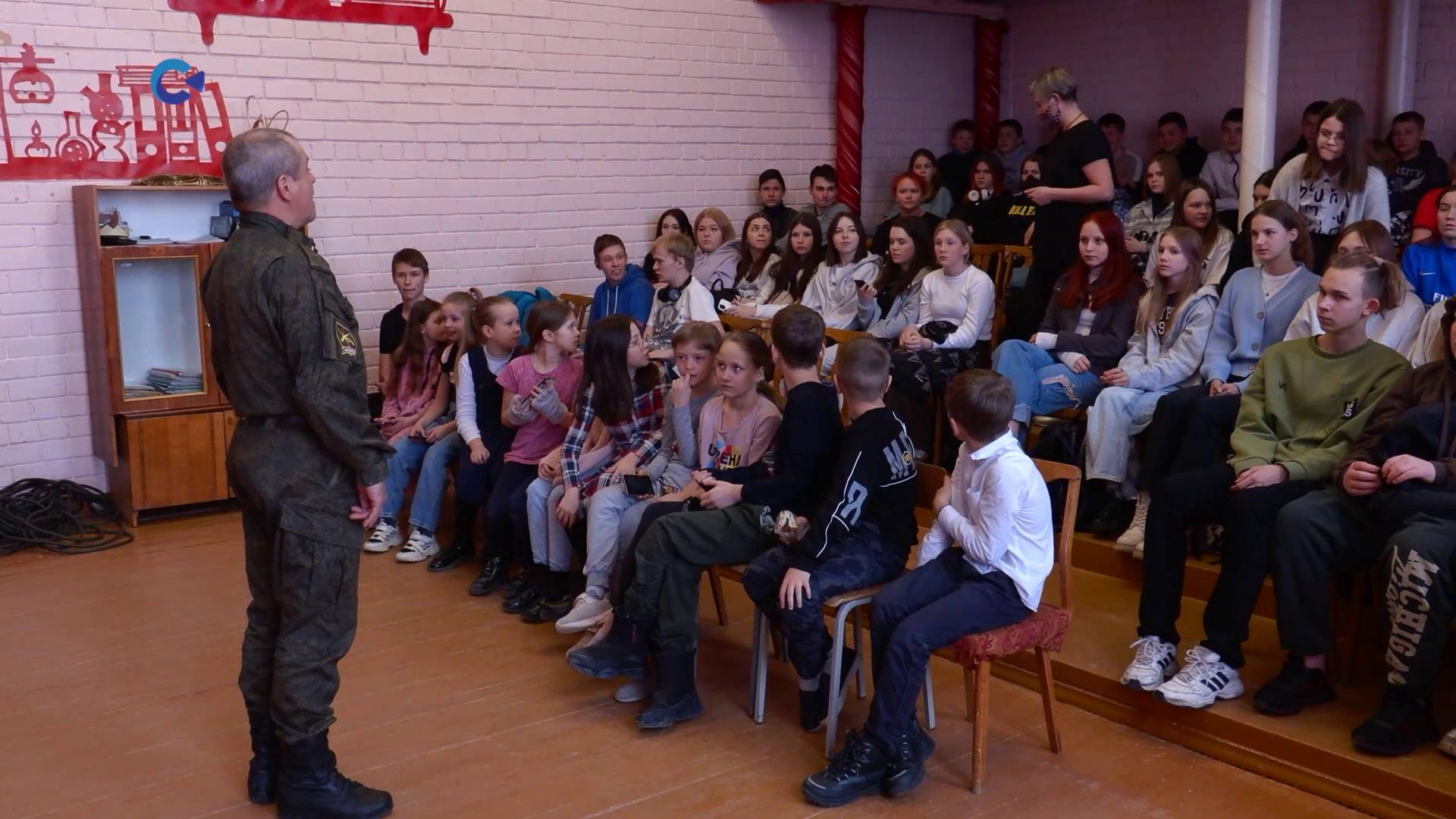 Директор Шуйской школы Владимир Войнов сегодня отмечает 60-летие