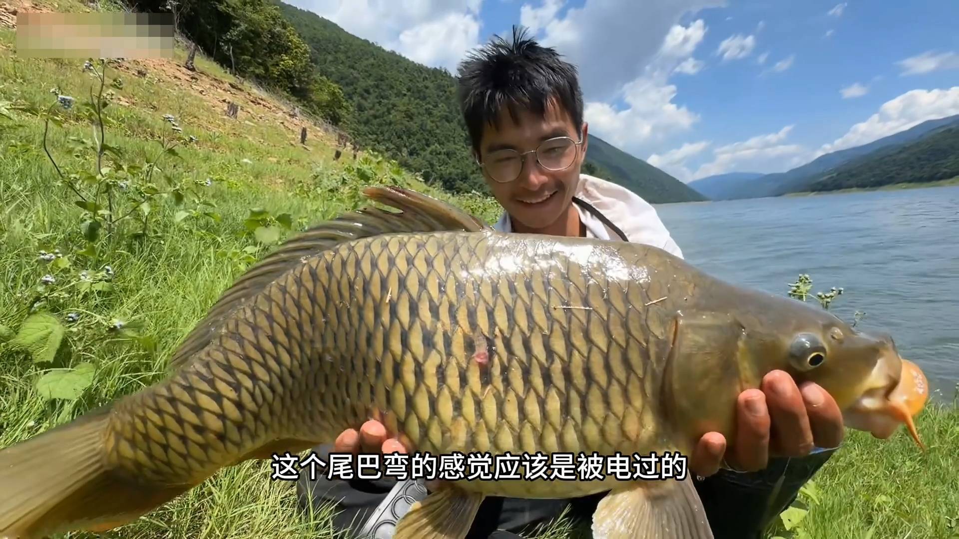 Сяо Сун ловит рыбу в дикой природе - Карп (день 14)