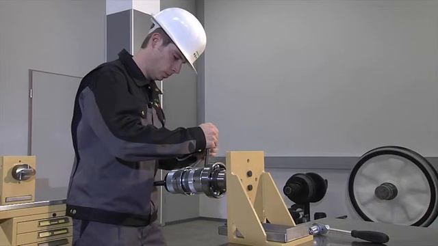 Как демонтировать подшипники качения механически