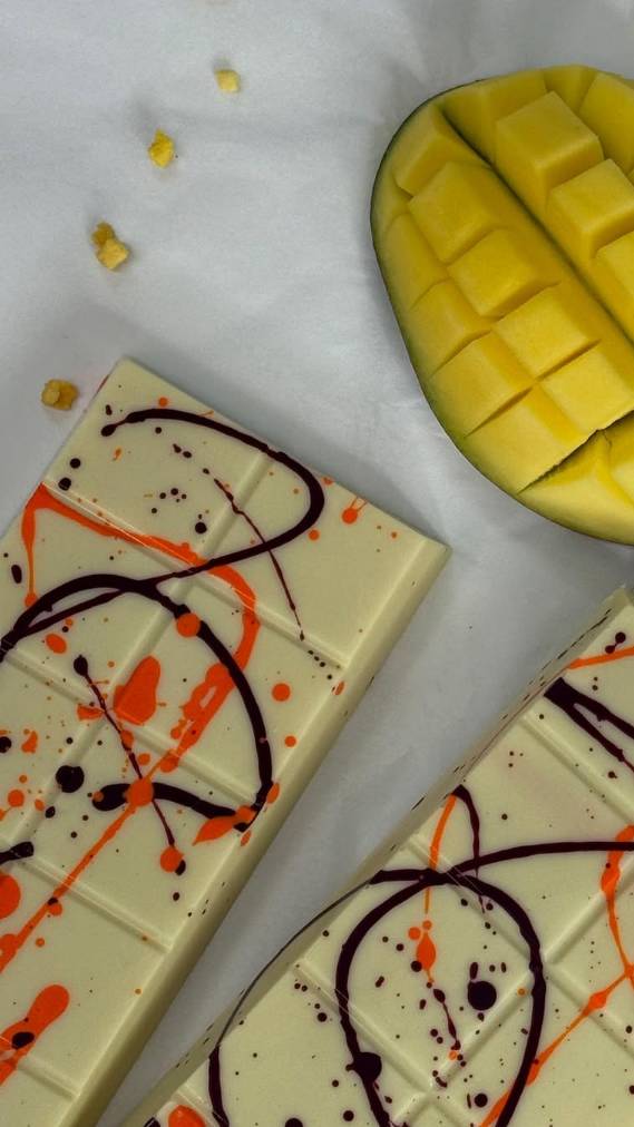 Дубайский шоколад с изысканной начинкой из манго и маракуйи — новый тренд с неповторимым вкусом