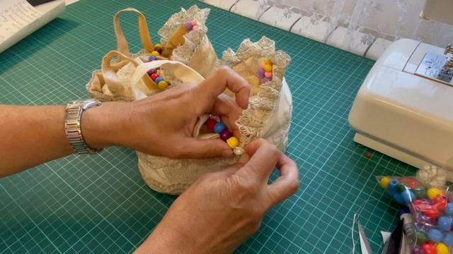 Продолжение. Украшаем люльки. Сюрприз от Софии.