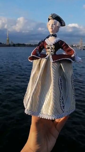 Амазонка. Дама в костюме для верховой езды 18 века, наездница. Фарфоровая кукла, Петербург